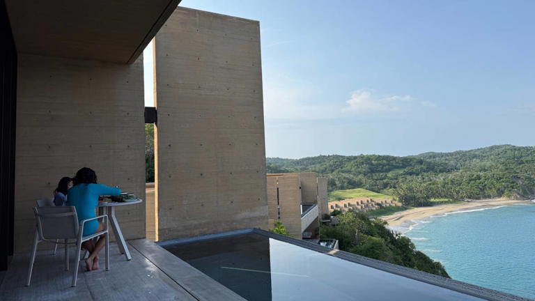 Experience luxury and sustainability at Four Seasons Resort Tamarindo ...