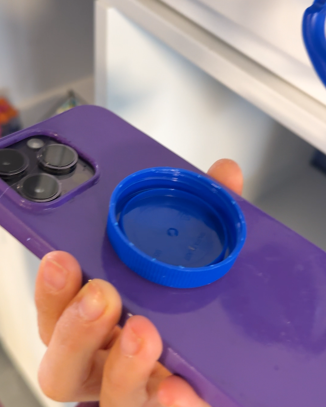 DIY phone stand hack you’ll love 📱