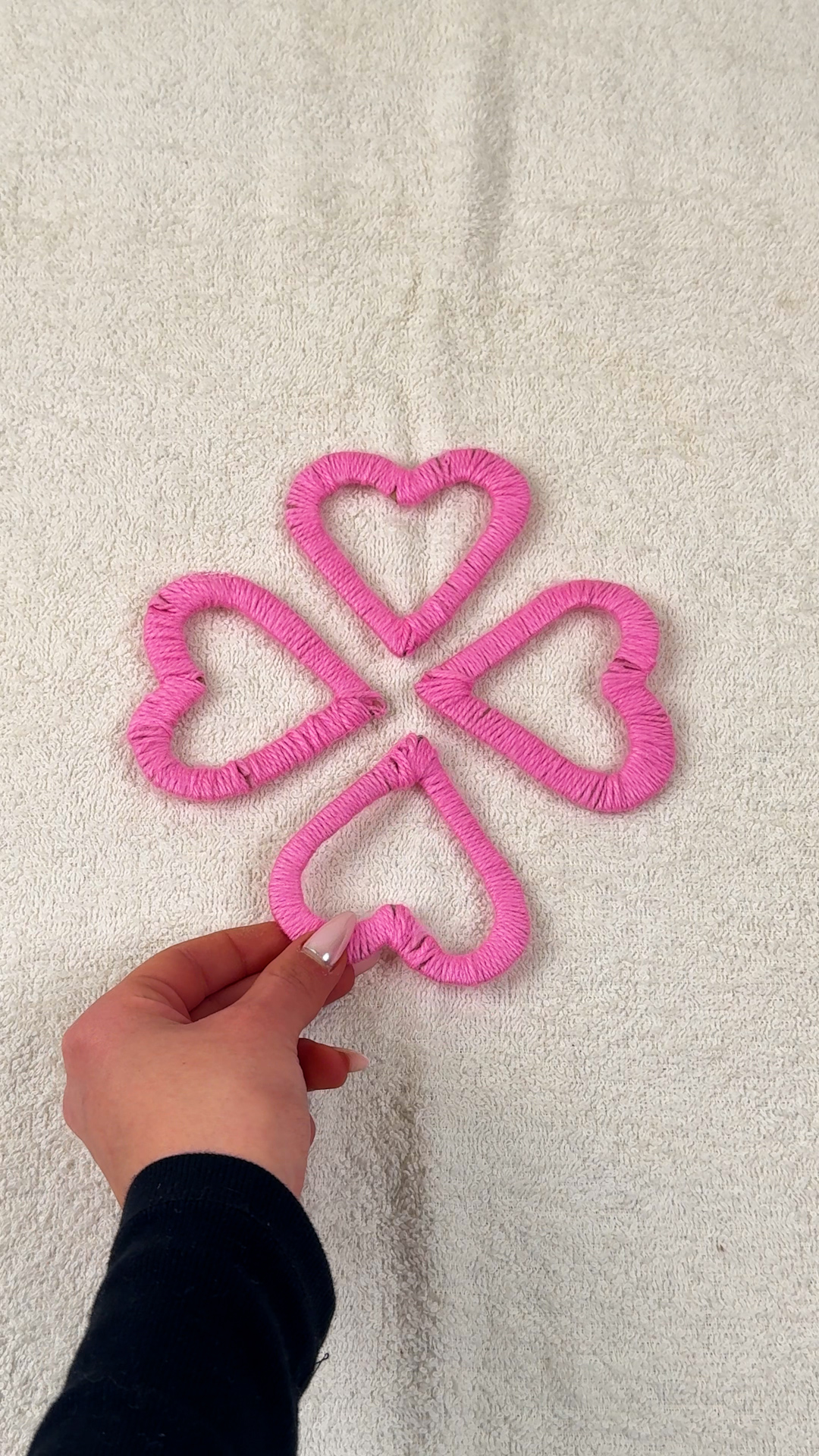 DIY heart wall decor 💕