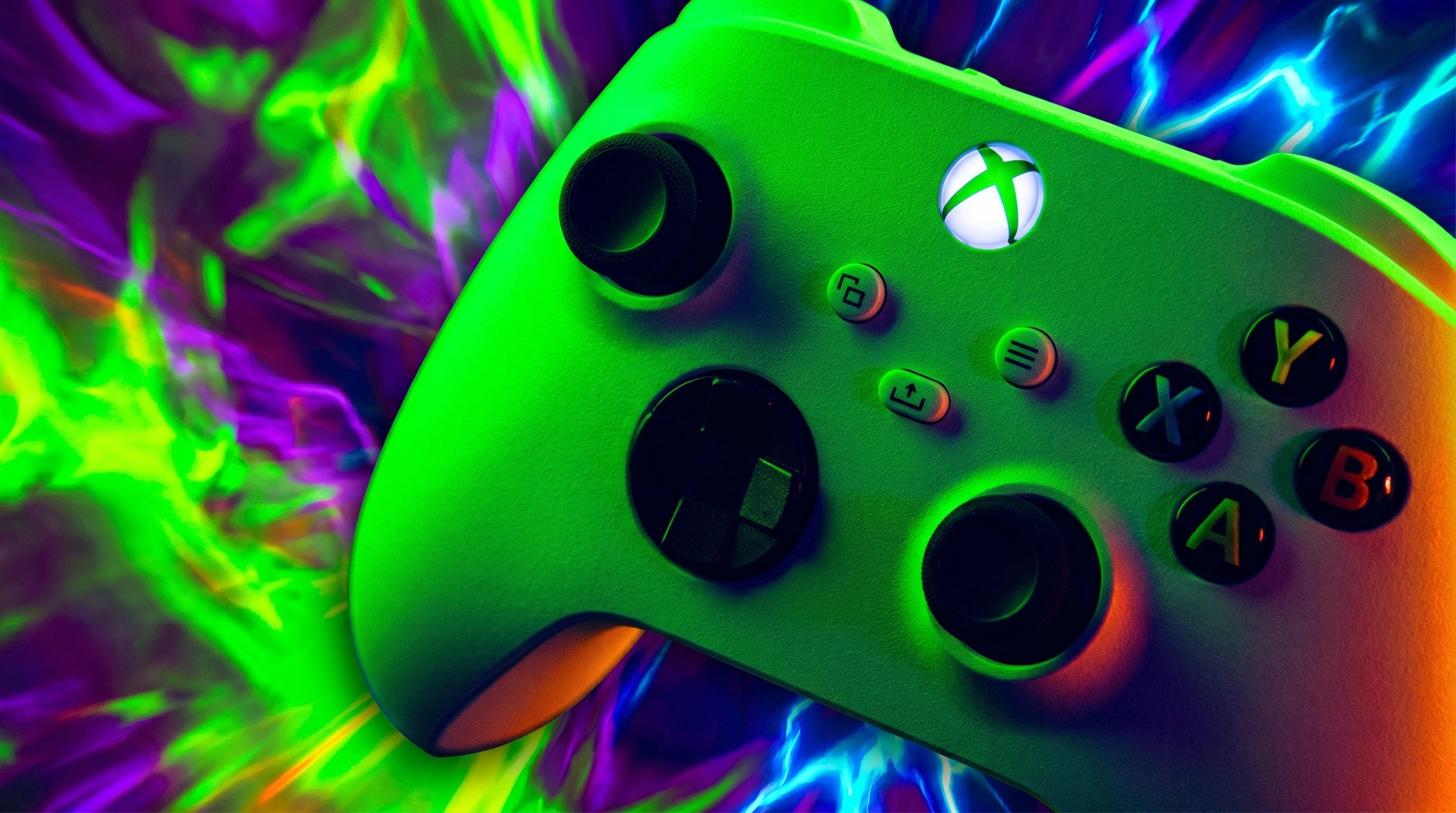 Xbox goes all-caps, Hollywood writers go broke, Kristen Stewart goes ...