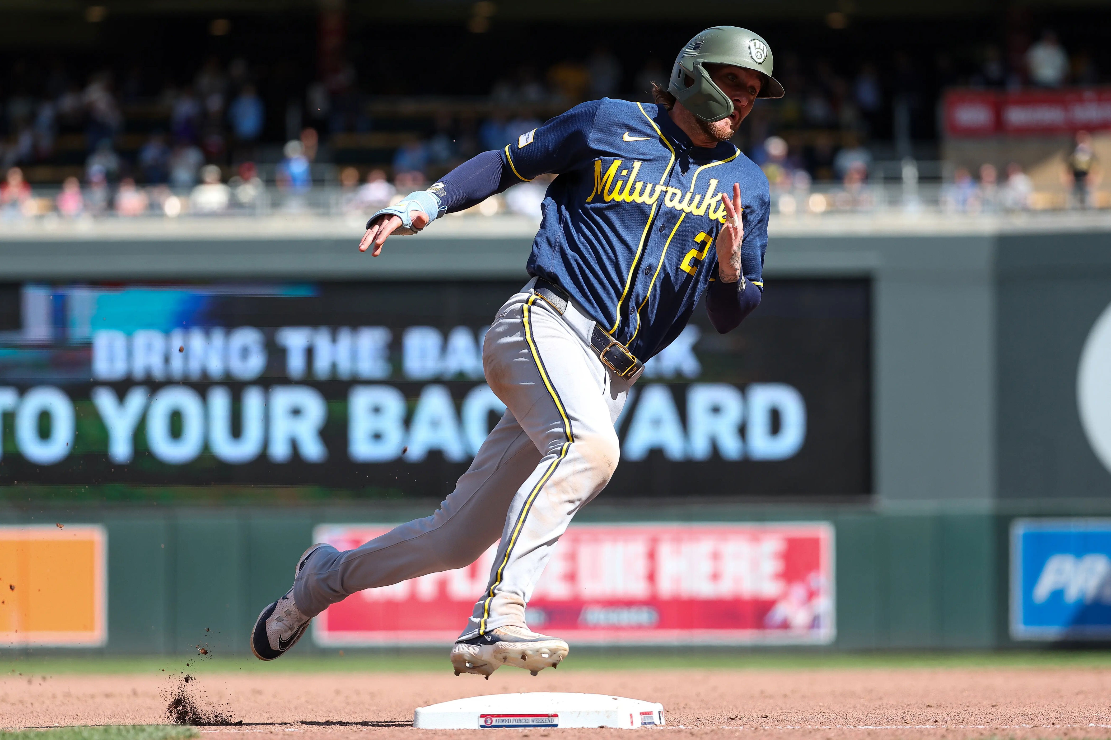 Brewers keeping momentum from Yankees sweep