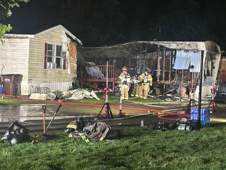 Mobile home fire leaves serious damage in Butler County neighborhood