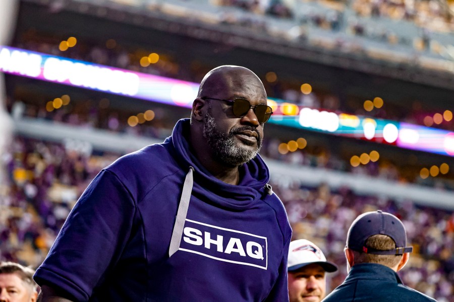 Shaquille O’Neal, Flau’jae Johnson receive LSU degrees