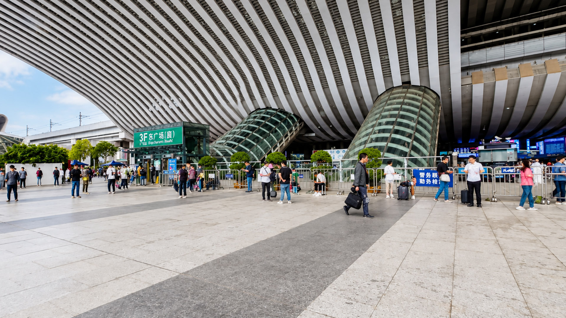 China’s contemporary station design during rush hour