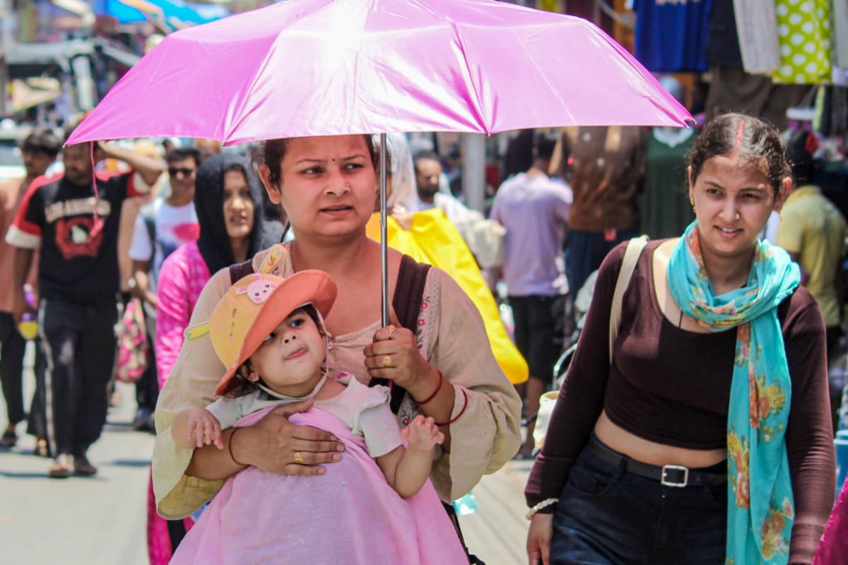 Heatwave alert today: Red and orange warnings across India as mercury ...