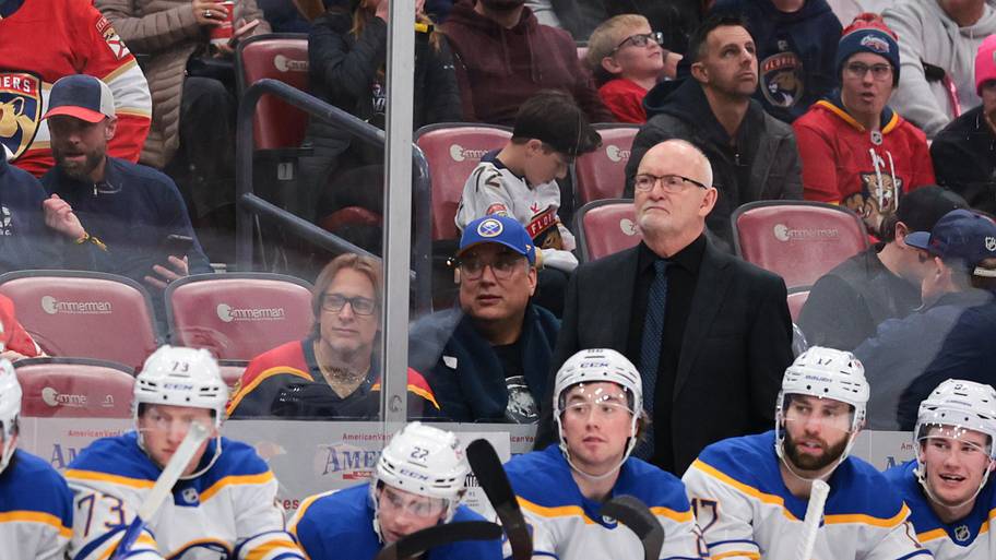 Former New Jersey Devils coach Lindy Ruff likely saw his best chance at ...