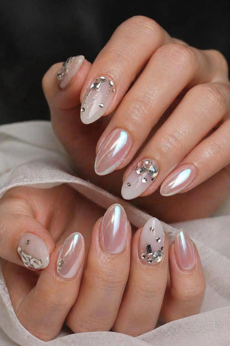 7 inspirasi nail art glazed donut yang manis dan kekinian