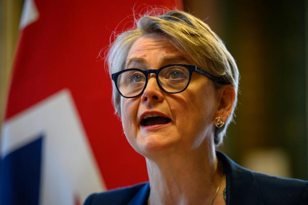 Foreign secretary warns of 'global food crisis' amid Strait of Hormuz ...