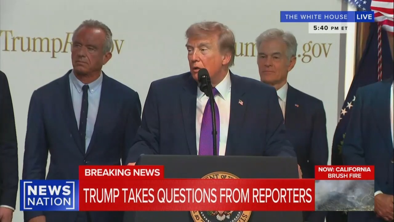 Trump says 'I'm concerned' about Ebola outbreak during presser