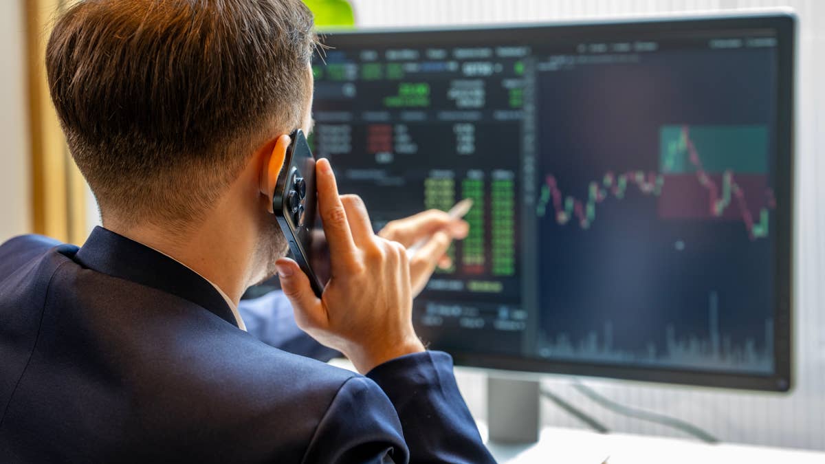 Veteran analyst Yardeni warns Fed may hike interest rates