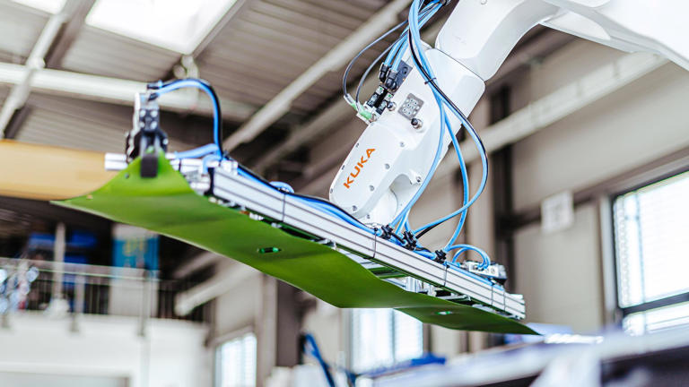 Robo-top: The machines that could make your next T-shirt