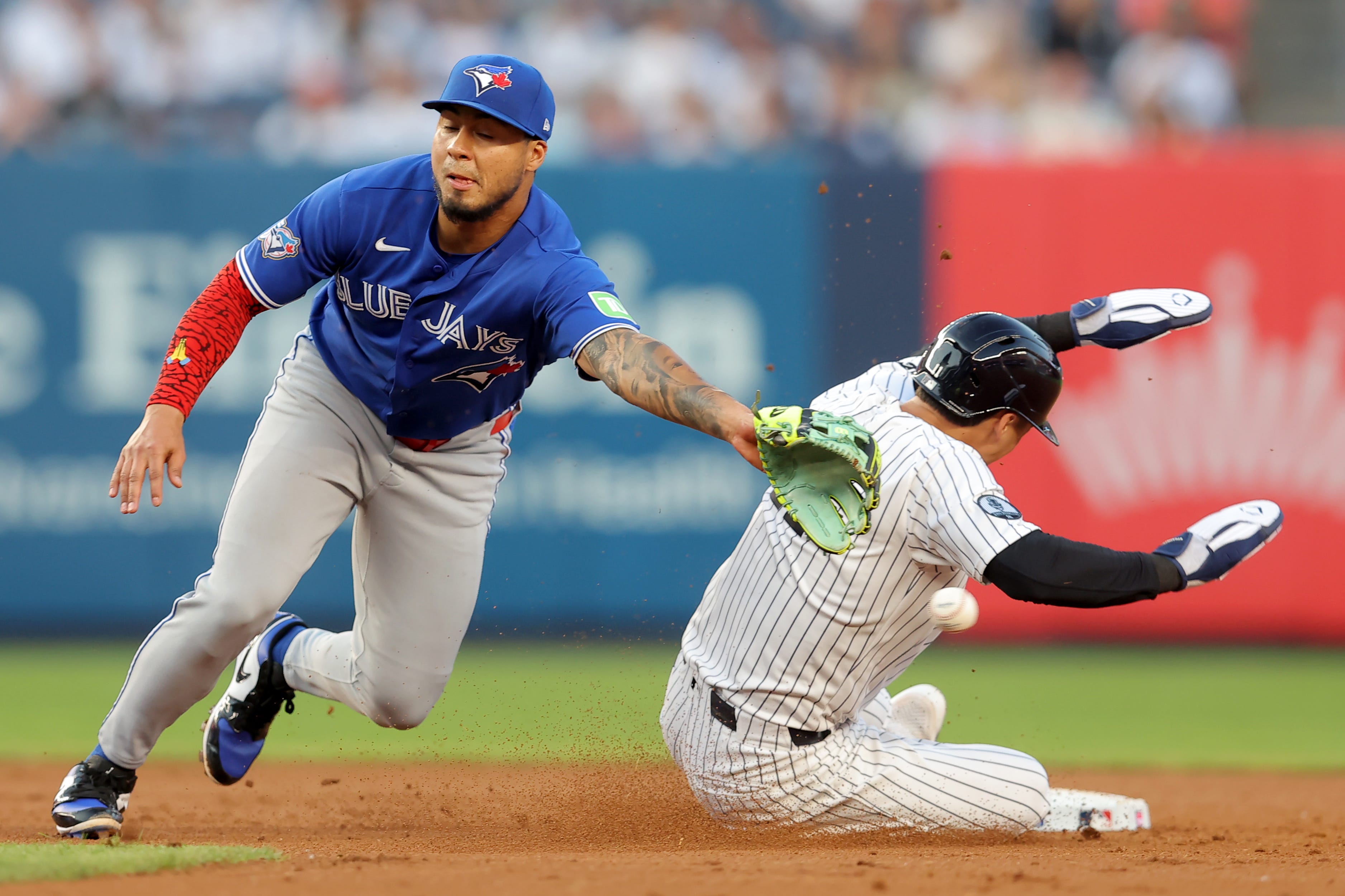 Analysis, highlights as Yankees survive Monday vs. Blue Jays, 7-6