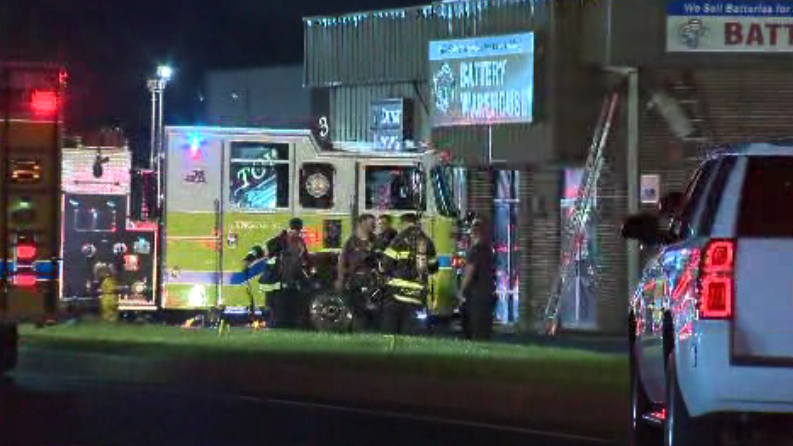 Firefighters respond to fire at Battery Warehouse store in Carroll County