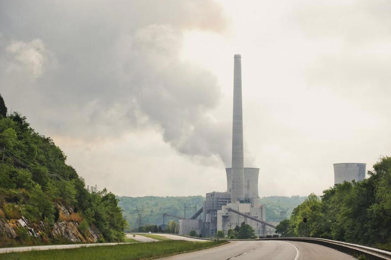 EKY power company triggers process for expanding electricity generation