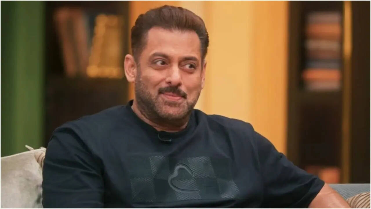 Salman Khan's Galaxy Apartment sees snake scare; officials safely ...