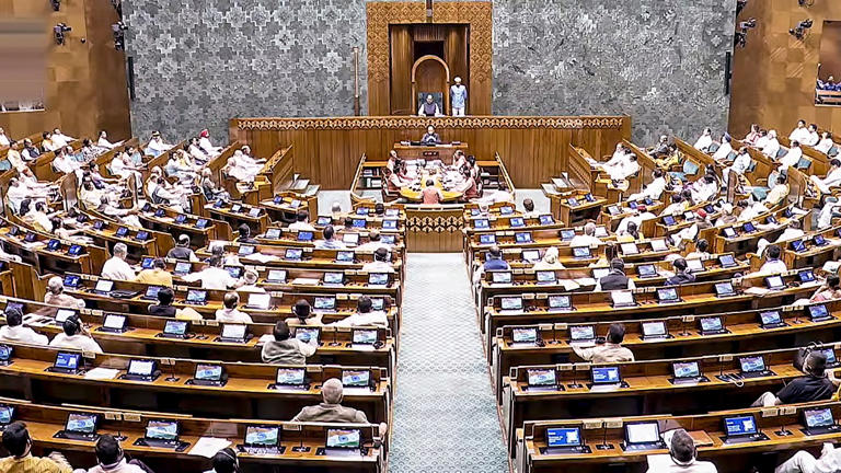 No decision for 3 years, anti-defection pleas against 2 MPs lapse ...