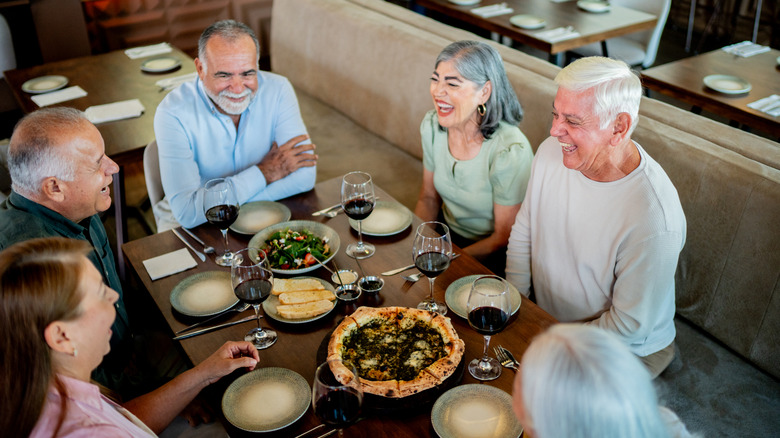 12 boomer restaurant habits that are hard to ignore