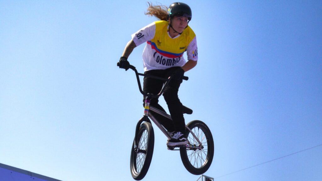 La Copa Mundo de BMX Freestyle se tiñe de amarillo, azul y rojo