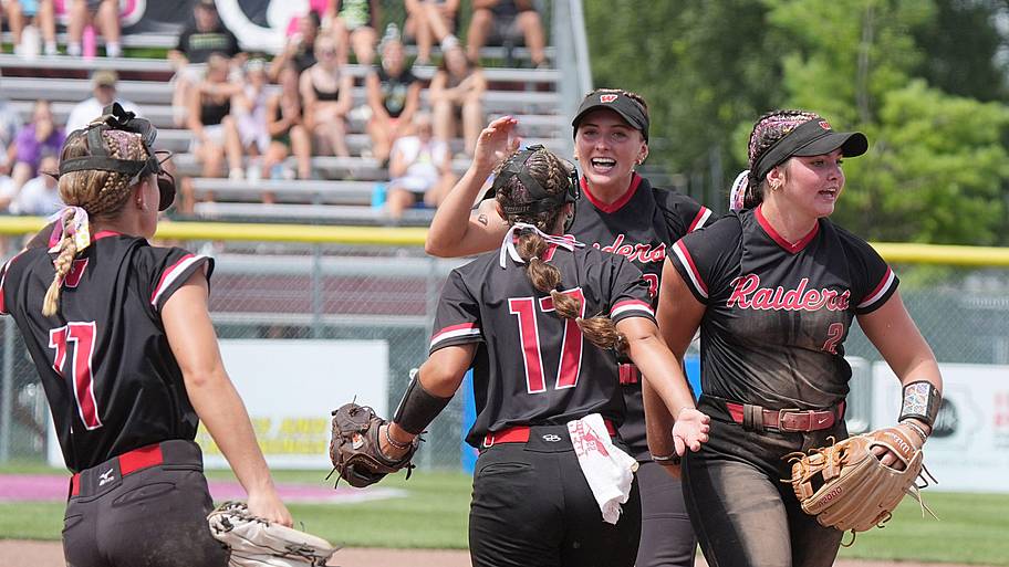 Iowa high school softball class rankings announced