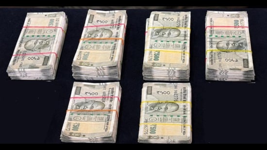 Four held with ₹5.5 lakh in fake currency in Malerkotla