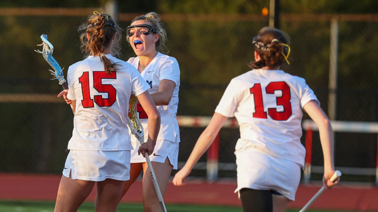 Seven-goal quarter helps snap 10-game losing streak in N.J. girl ...