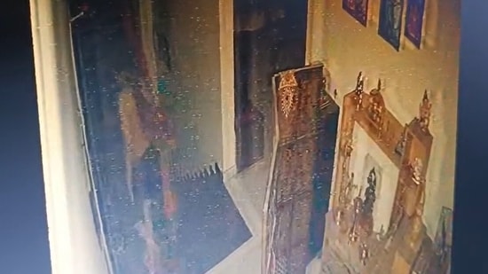 Woman goes upstairs, 3 men carrying her minutes later: CCTV shocker ...