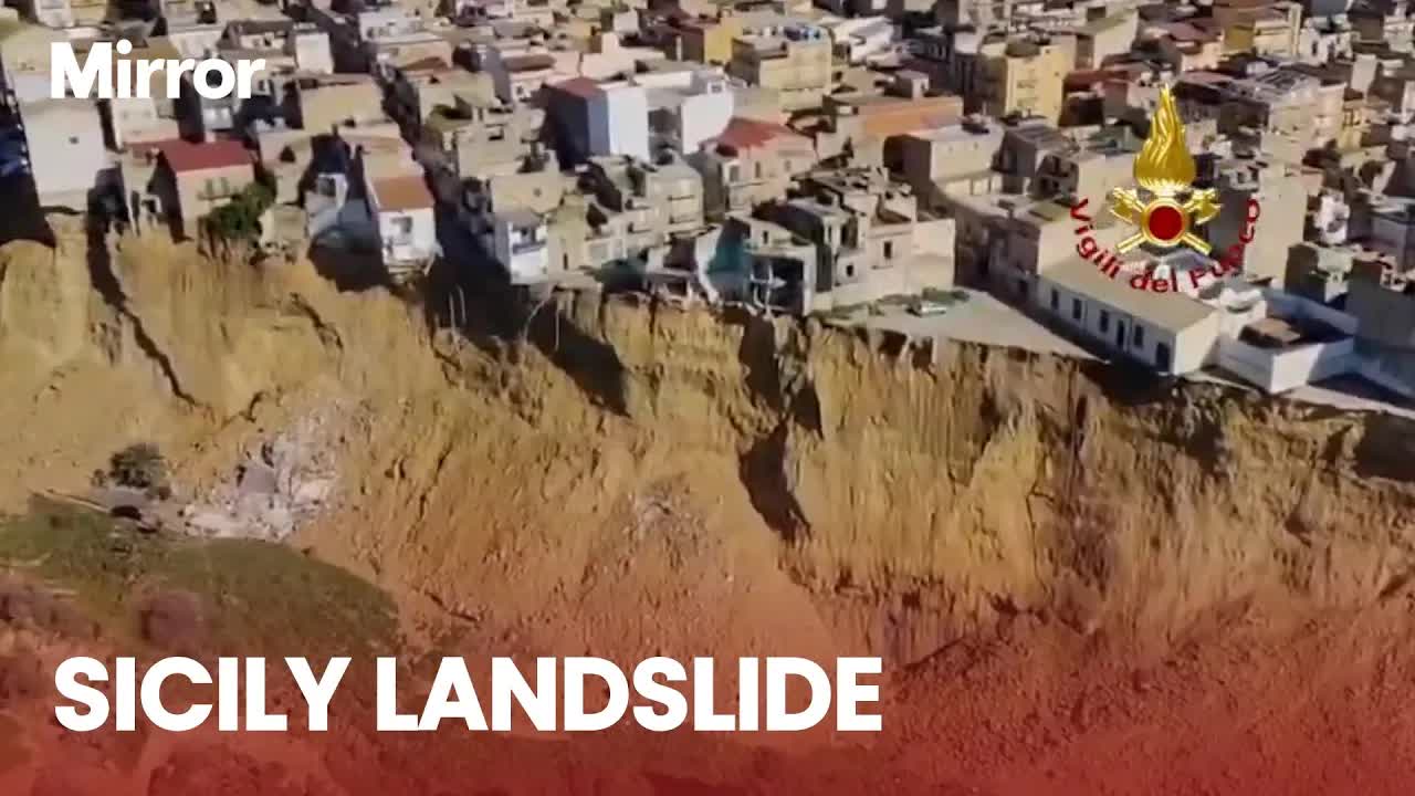 Huge cliff collapses in Sicily as more homes on the brink may fall into ...