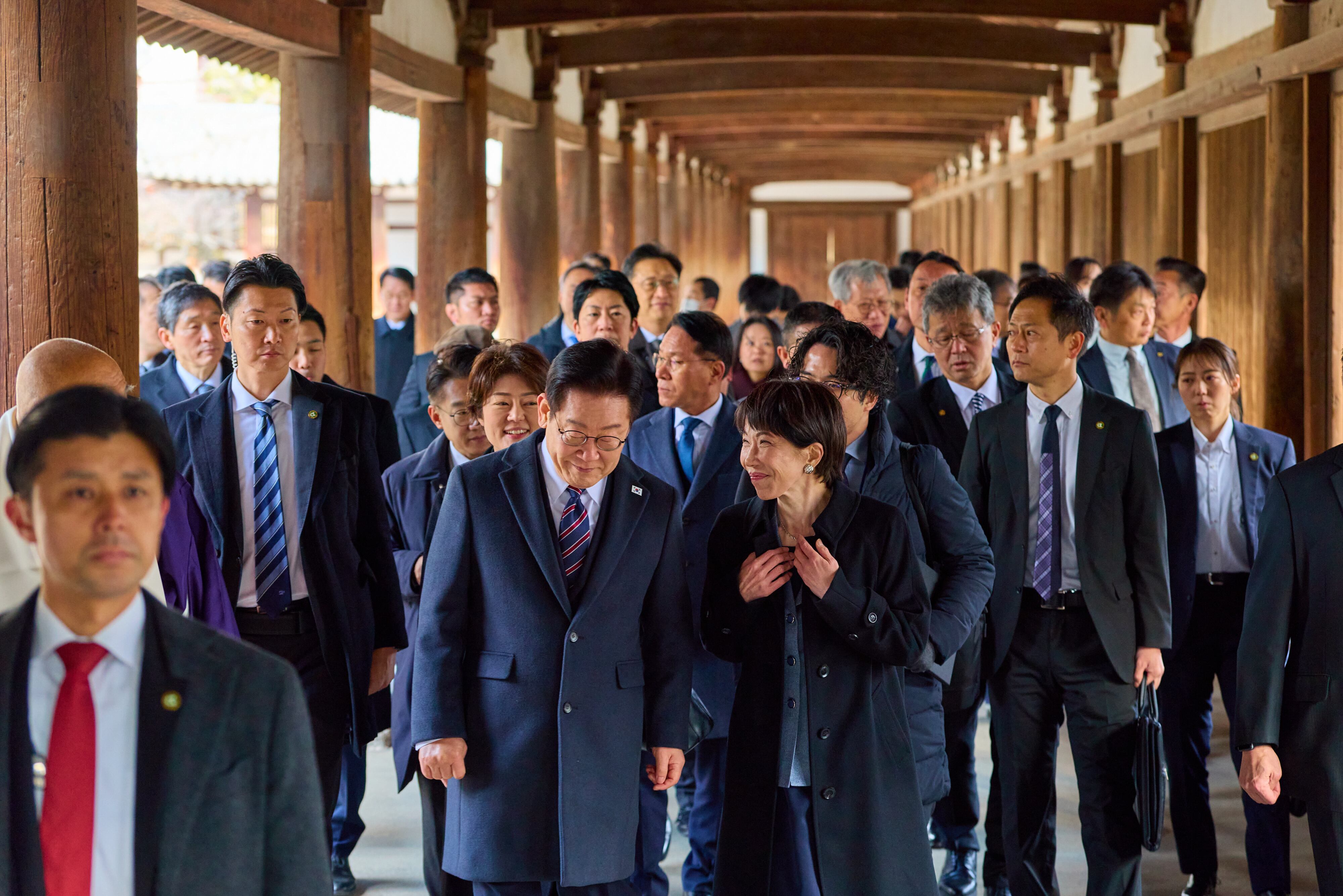 South Korea-Japan leaders discuss security, supply chains in Andong summit