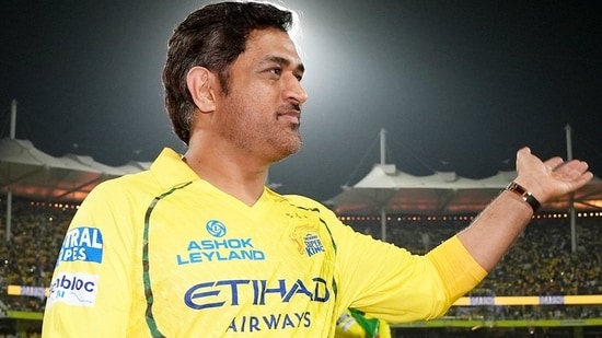 MS Dhoni leaves CSK fans fearing last walk in yellow after emotional ...