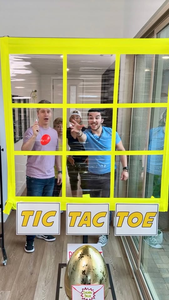 Eggs tic tac toe battle family edition