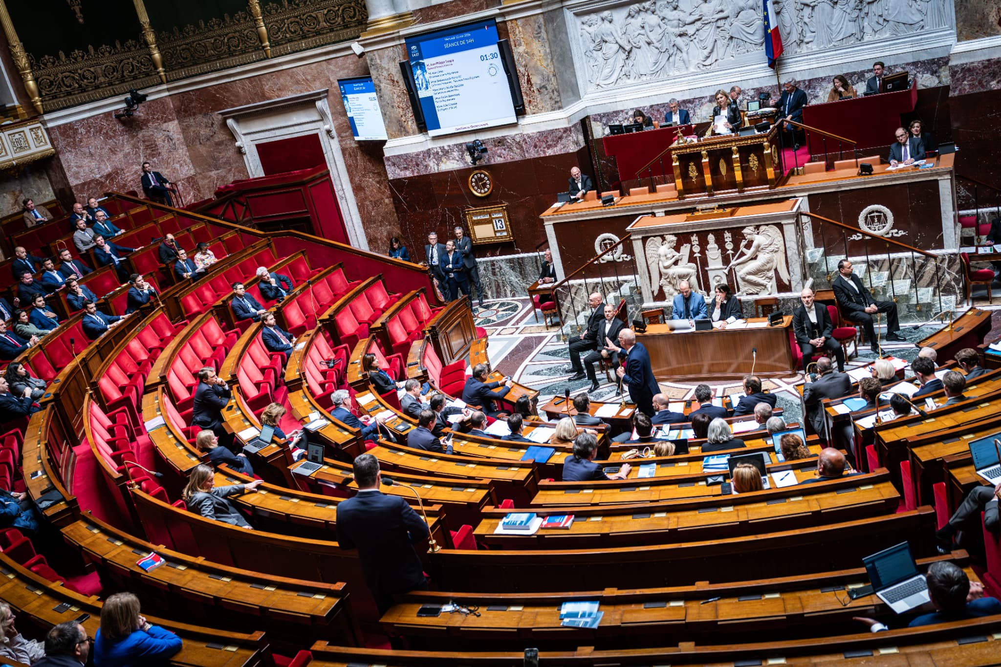 L'Assemblée nationale adopte un texte pour limiter l'exposition au ...