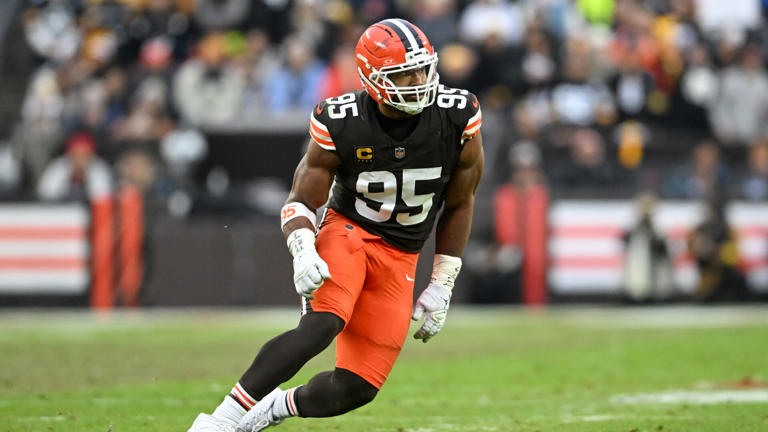 Myles Garrett trade makes Rams the clear betting favorites to win the ...