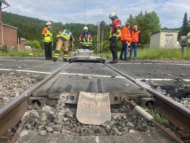 Alles zum Zugunfall im Lennetal: Zwei Züge entgleisen im Tunnel