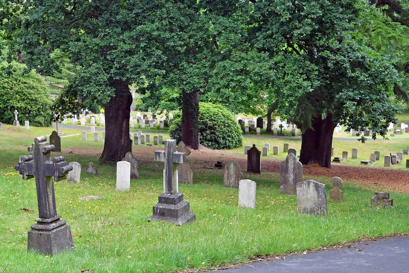 Picturesque town to 're-use' up to 900 graves including stillborn ...