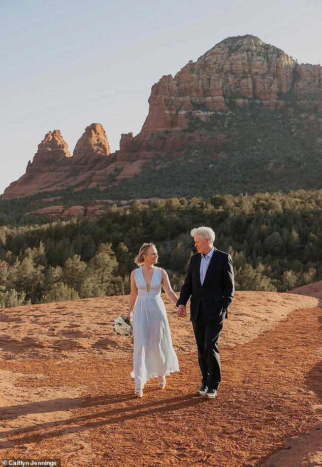 Earl Spencer marries archaeologist girlfriend at secret wedding ...