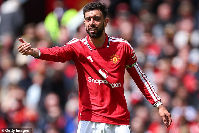 Gary Neville and Jamie Carragher name their Premier League teams of the ...