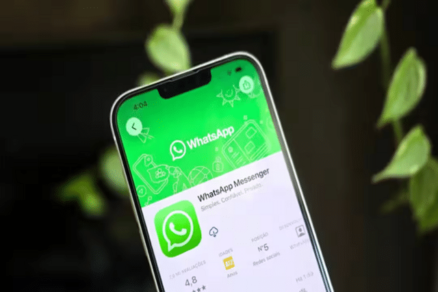 This Instagram-like feature is coming to WhatsApp, but not everyone ...