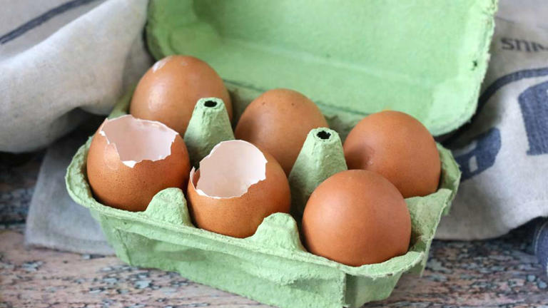 What you do with eggshells could contaminate kitchen surfaces and ...
