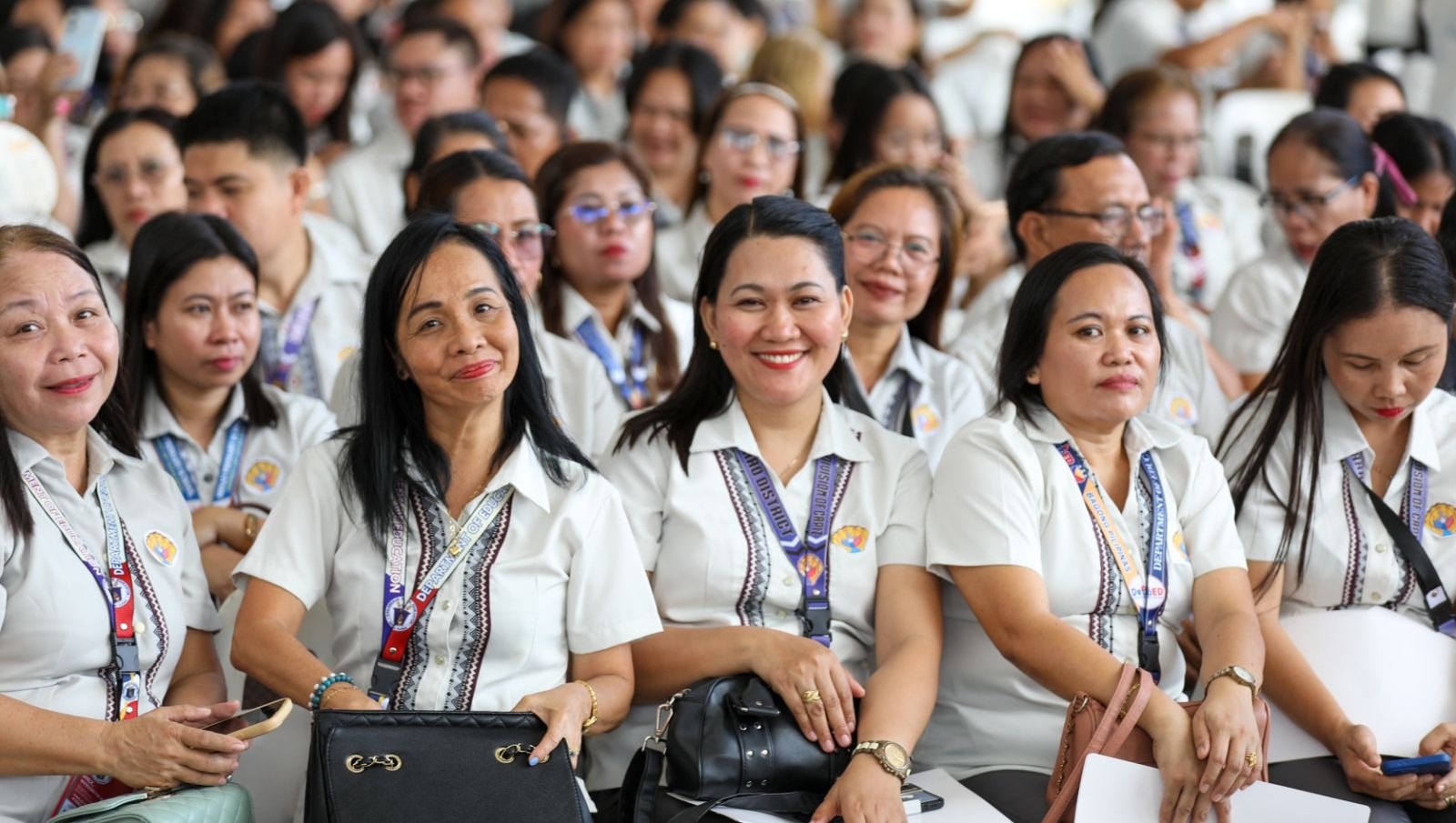 DepEd holds nationwide assessment for nearly 24,000 aspiring school ...