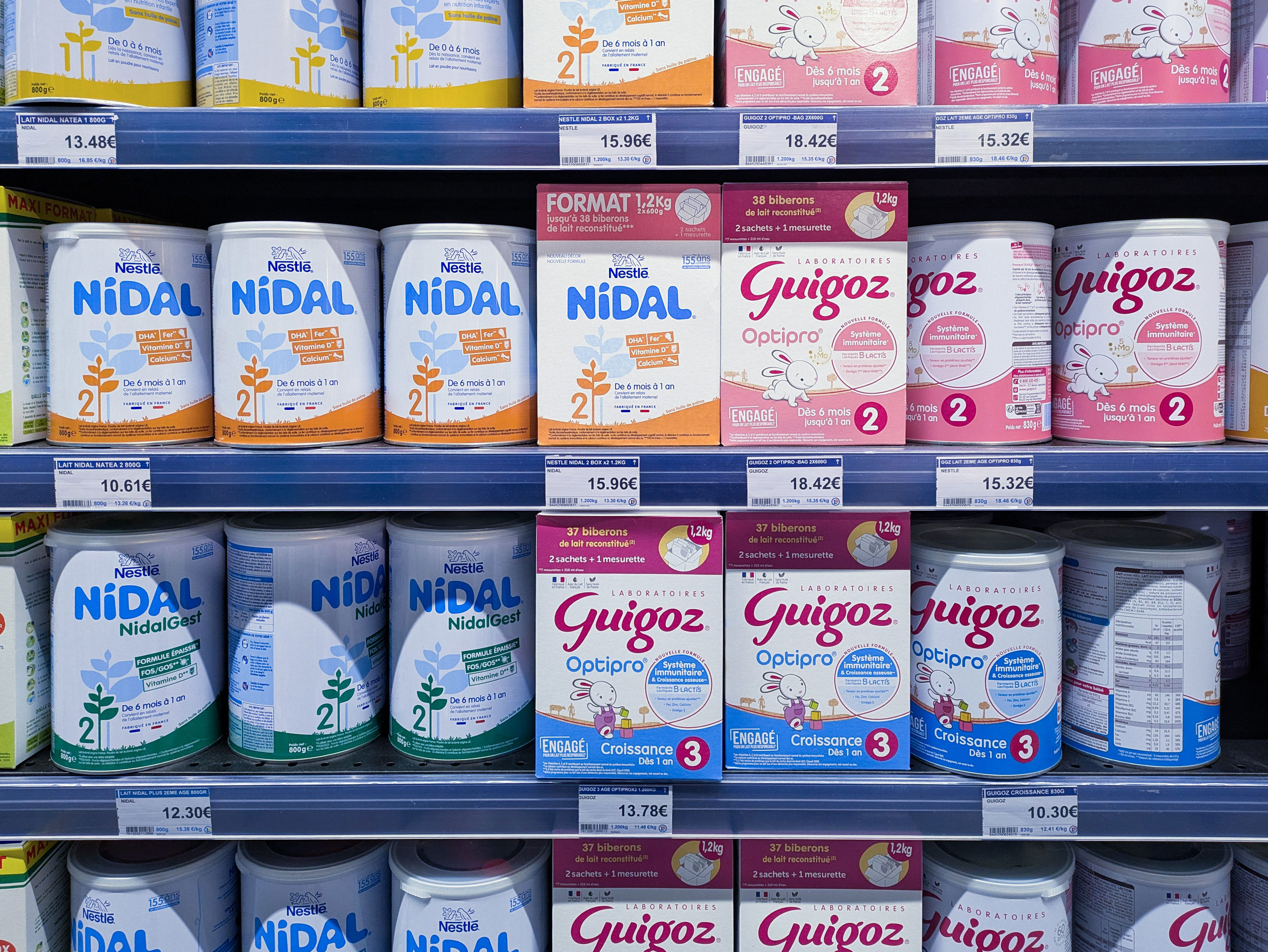 Laits infantiles contaminés : Nestlé aurait tardé à prévenir les ...