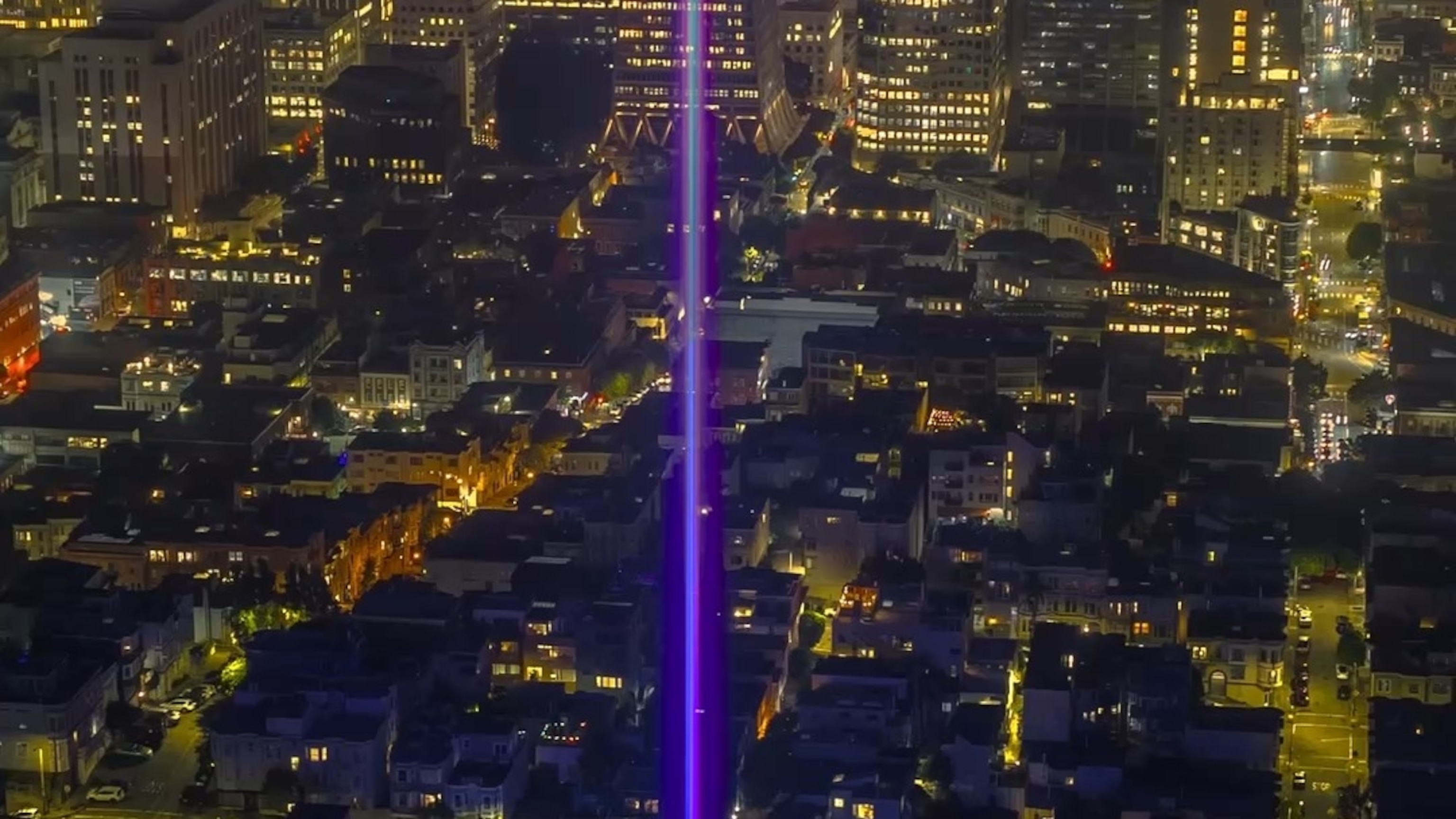 Laser show lights up San Francisco skyline