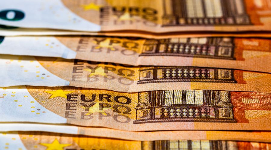 Złoty i euro odrabiają straty. Chiny tracą impet konsumpcyjny, a Scope ...