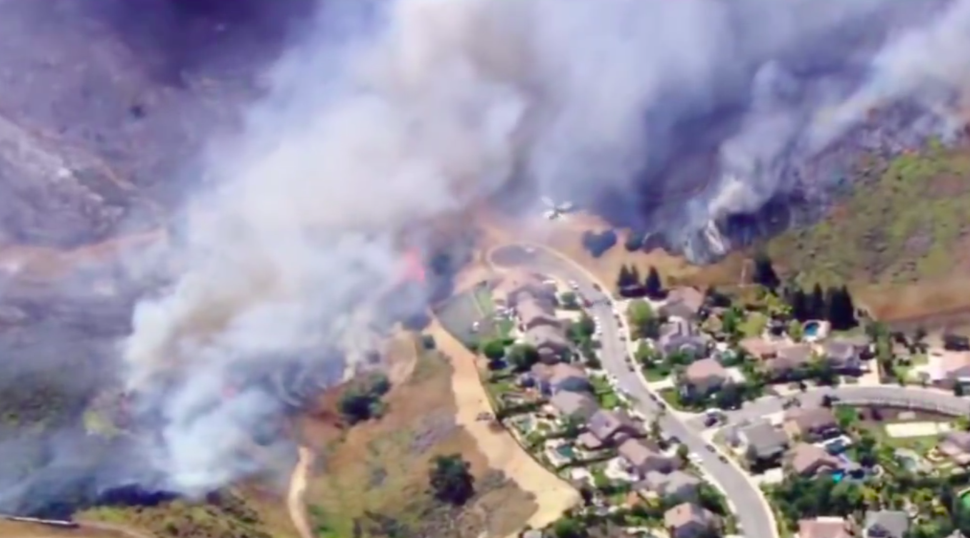 California wildfire: Sandy fire sweeps Simi Valley, ripping through 720 ...