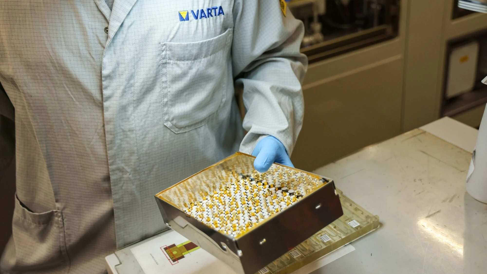 Liefervertrag gekündigt: Apple kauft keine Batterien mehr von VARTA