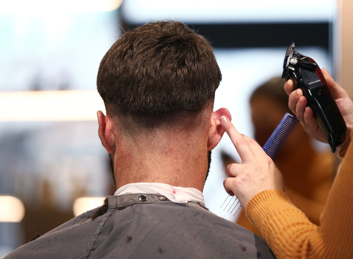 Report London barbers to police if they're a crime front - minister