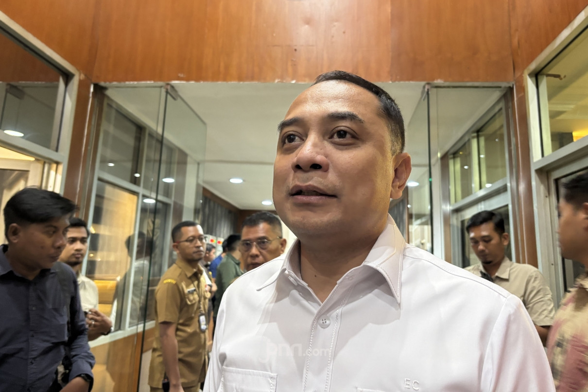Tinggalkan Surabaya untuk haji, Eri Cahyadi titip pesan aduan selesai ...