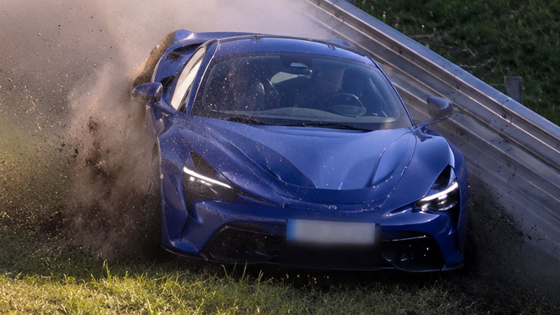 Dust and debris covered trackside after Nordschleife off-track moment