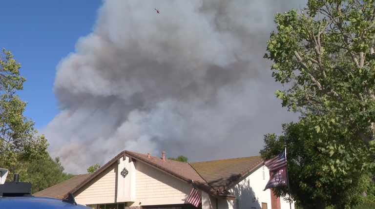 Wildfire smoke moves into LA, officials warn of worsening air