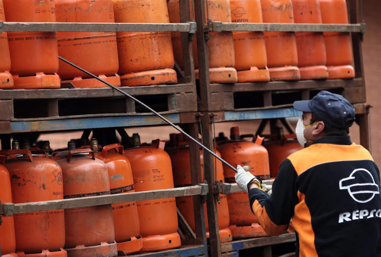 La bombona de butano baja un 5,87%: nuevo precio de 15,39 euros a ...