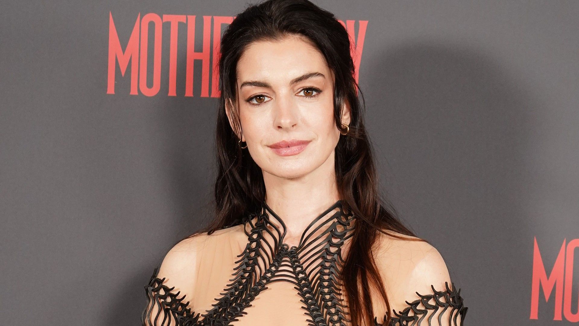 Anne Hathaway’s 22-year-old cult classic fantasy getting new TV remake ...